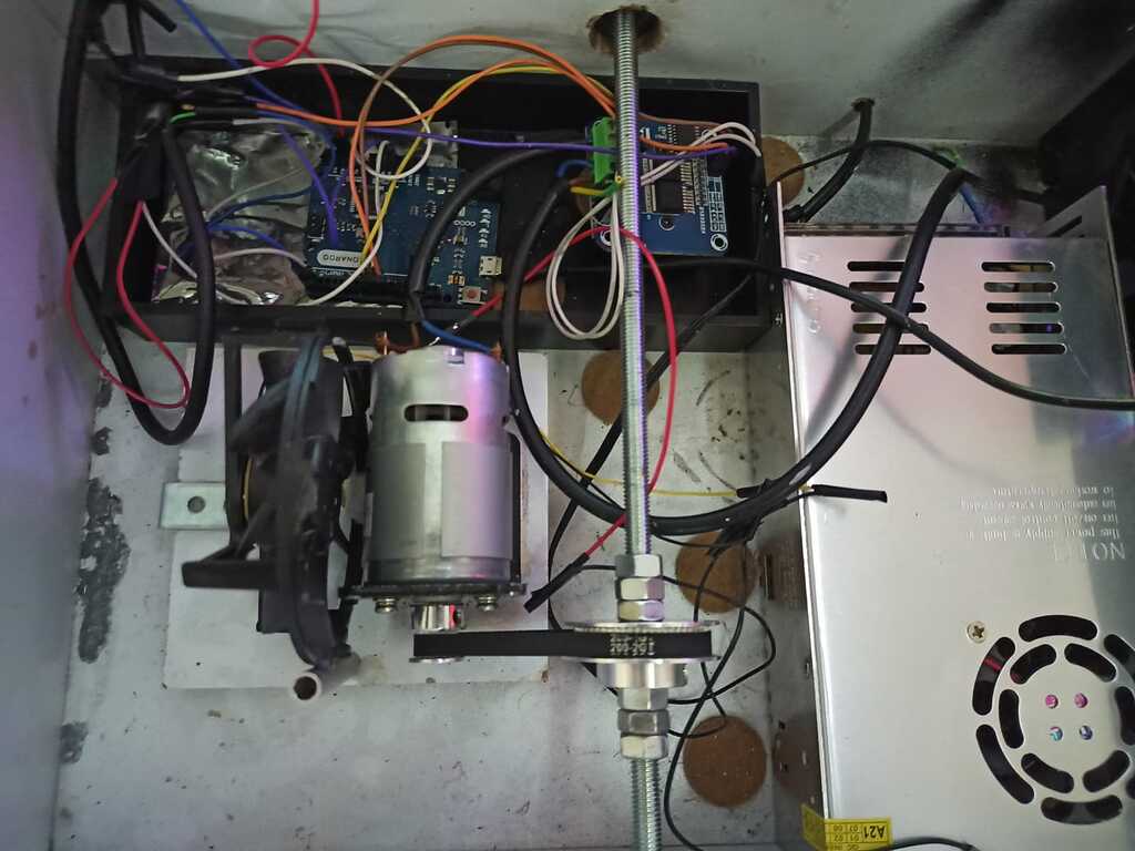 FFB direksiyonumda motor sürücüyü smps adaptöre takınca adaptör ...